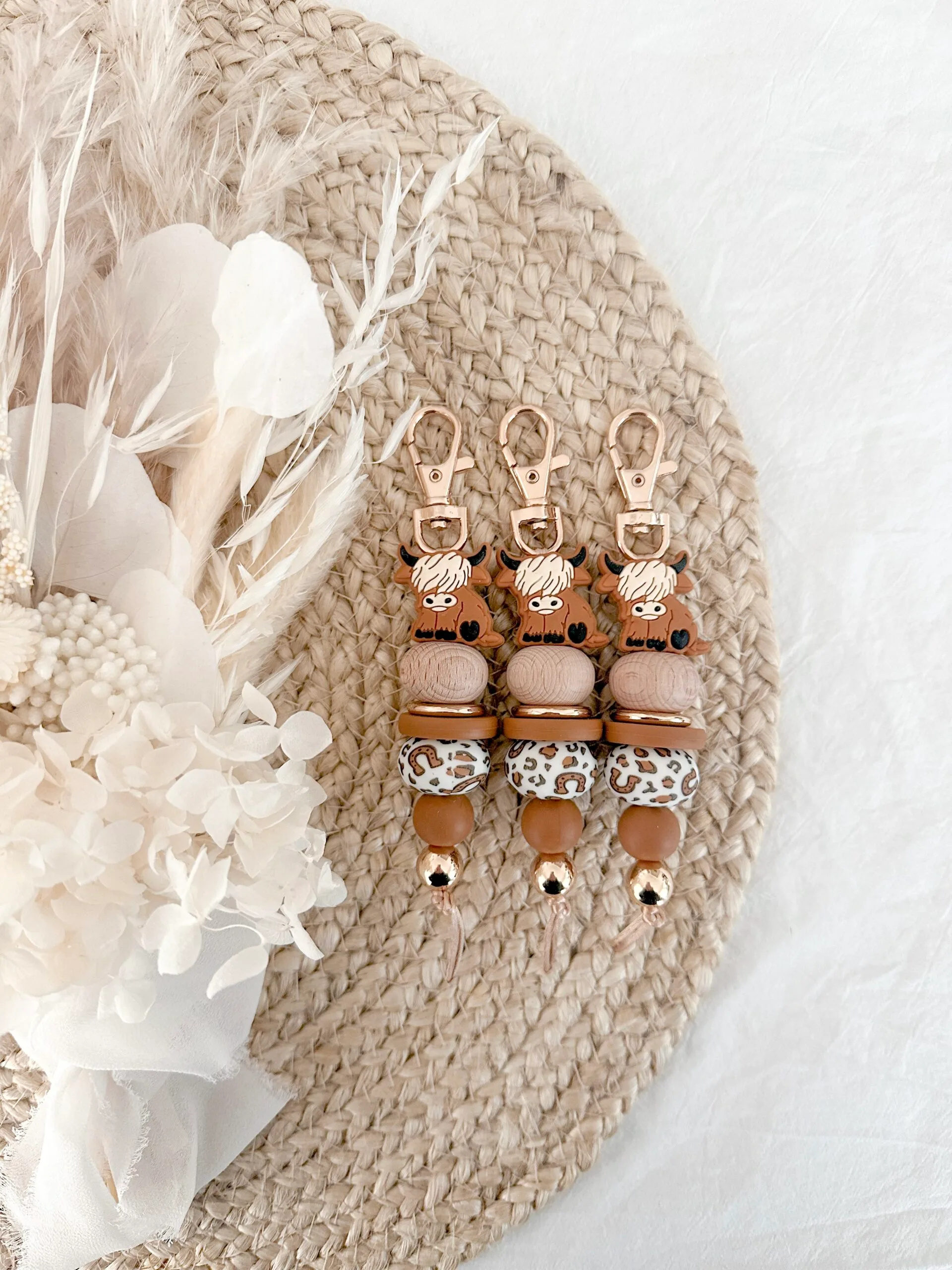 Nelly the Cow - Chuckle & Wood