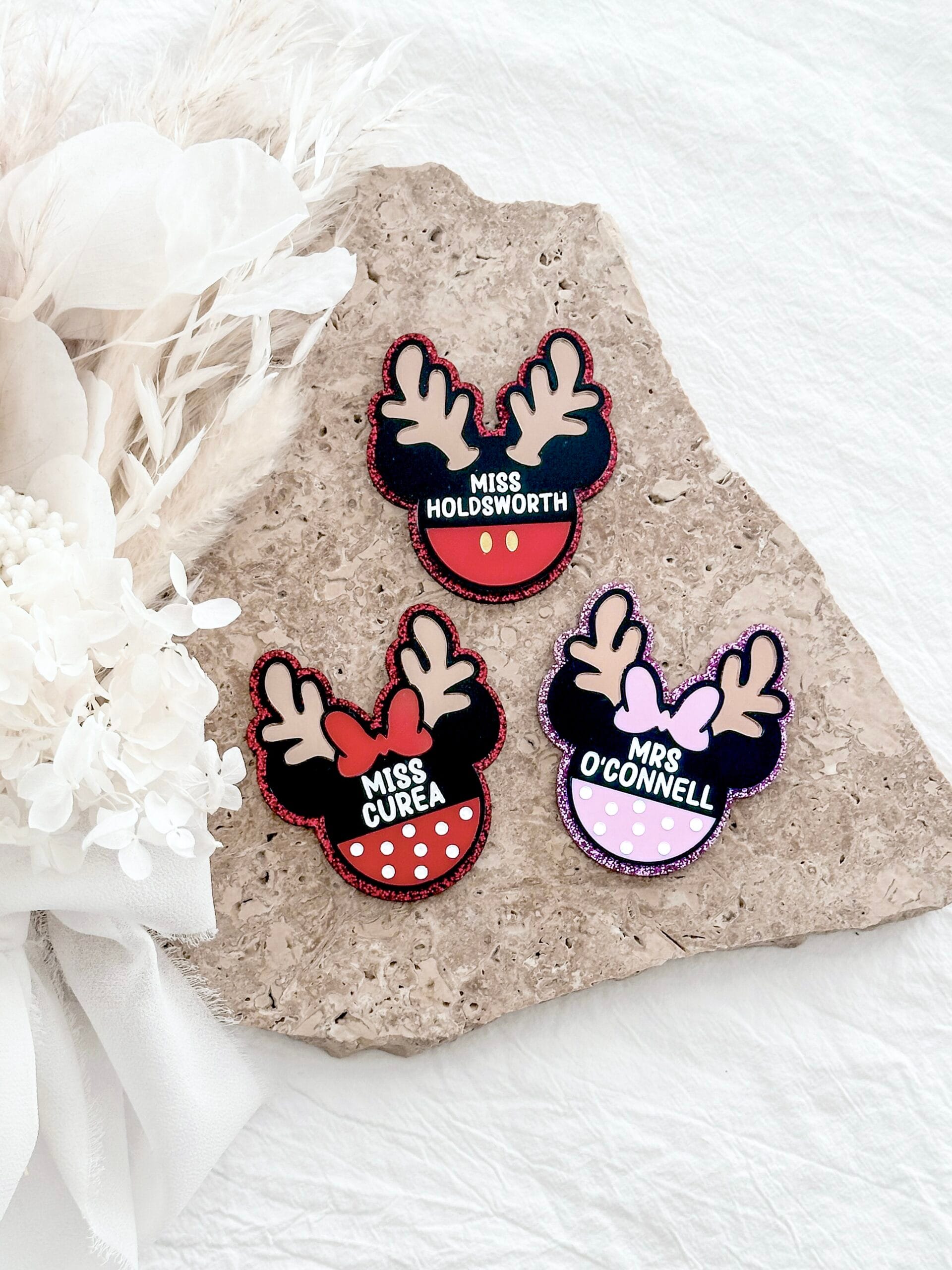 Mickey & Minnie Reindeer Badge - Chuckle & Wood